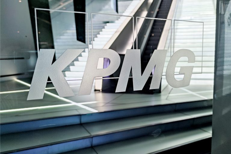 ITReseller | Raport KPMG „Intelligent manufacturing" - Aż 96% firm ...